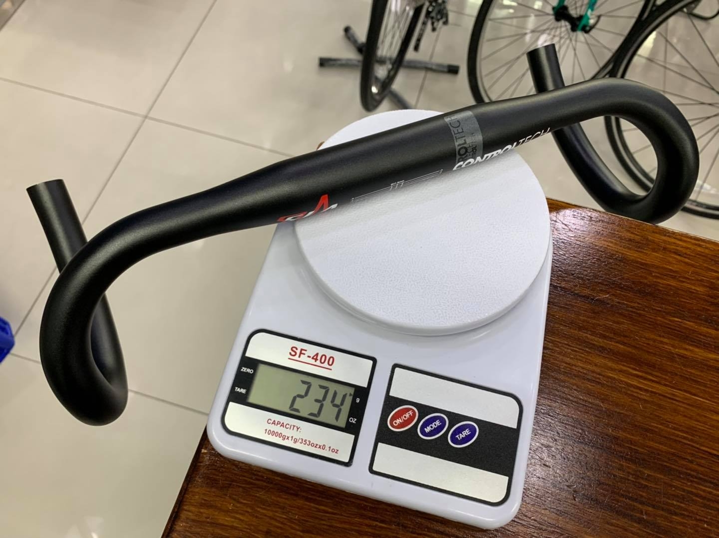 แฮนด์เสือหมอบ ControlTech รุ่น SLA เกรดท็อปอลู มีทั้งแบบกลม และ แบน Ergo - Saengthong