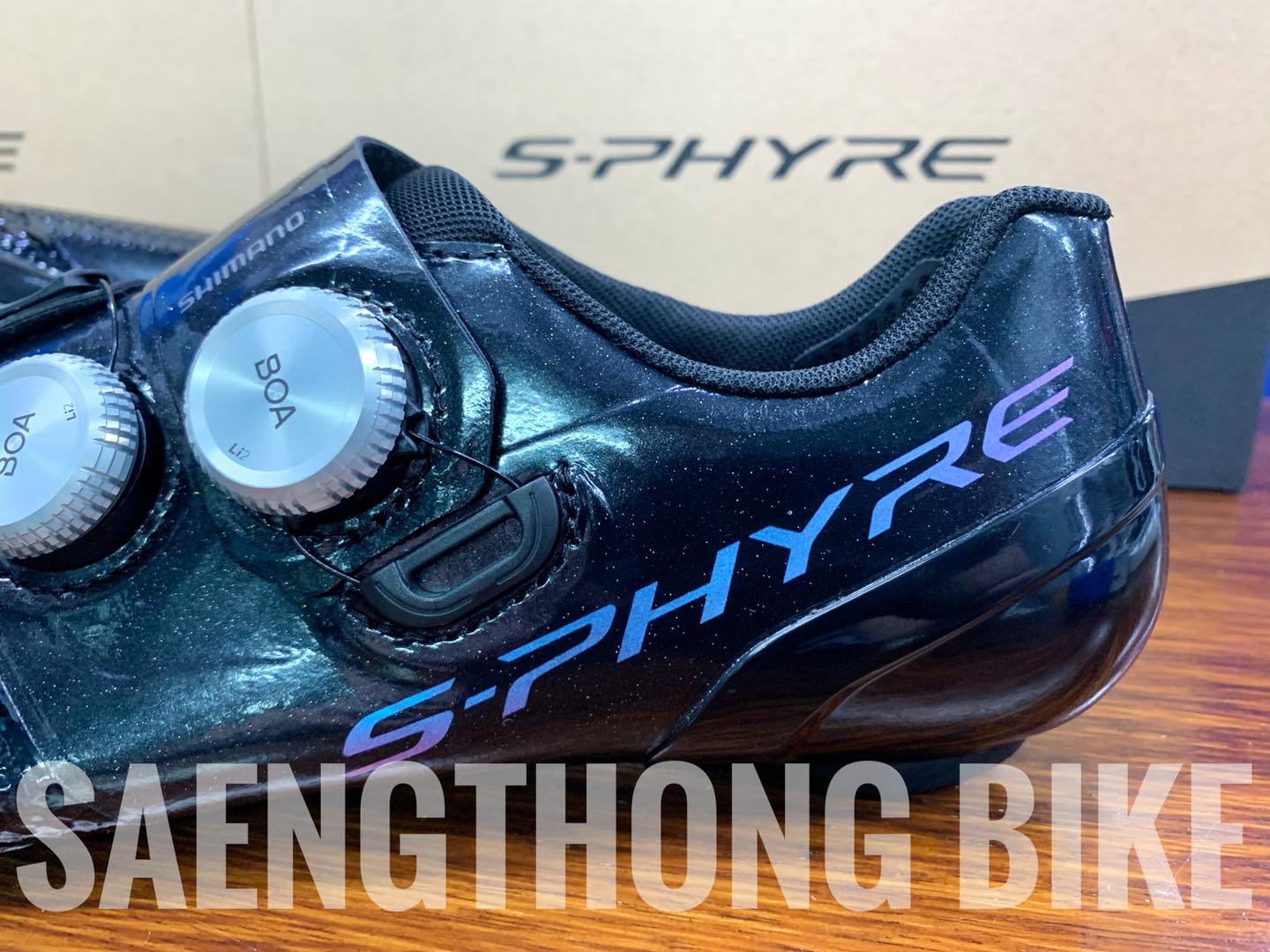 รองเท้าคลีตเสือหมอบ Shimano RC902 LIMITED - Saengthong